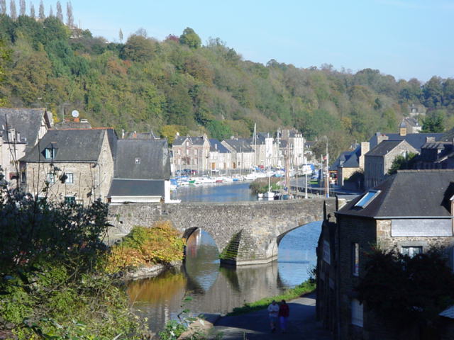Sentiers de FranceLa vallée de la Rance - Sentiers de France