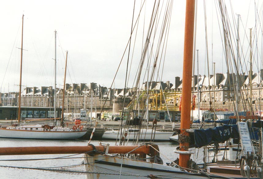 Sentiers de FranceLa vallée de la Rance - Sentiers de France
